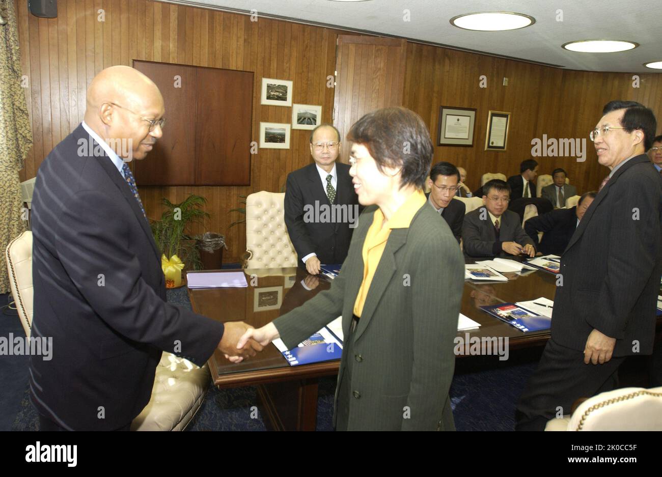Deputy Secretary Alphonso Jackson with Madame Ho Mei-yueh. Deputy ...