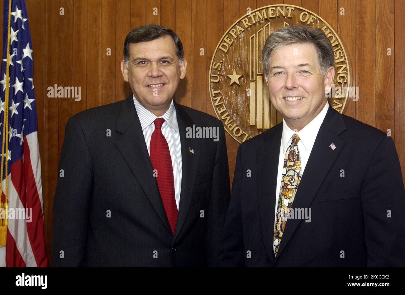 Secretary Mel Martinez with Mayor Bob Young. Secretary Mel Martinez ...