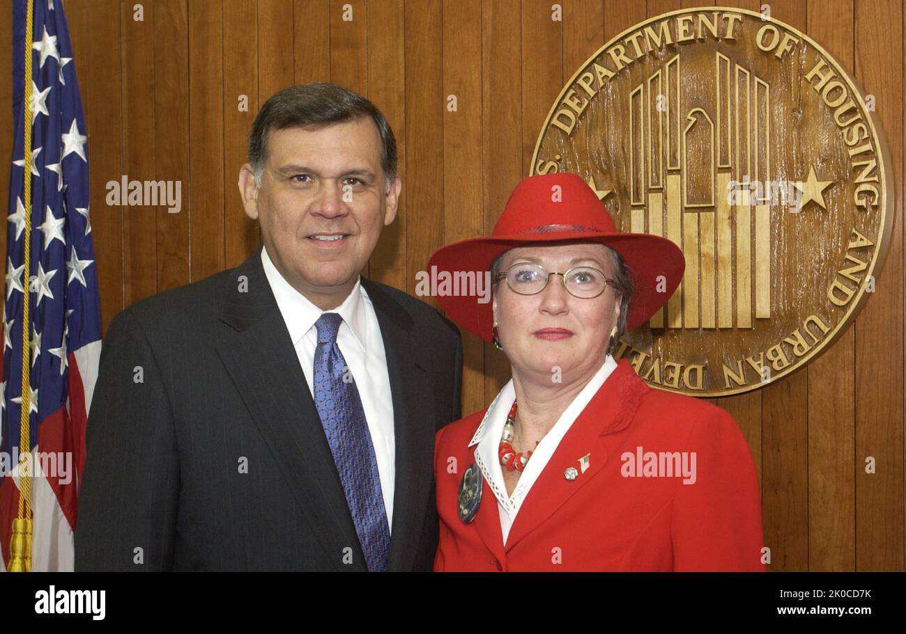 Secretary Mel Martinez with Field Policy and Management Staff ...