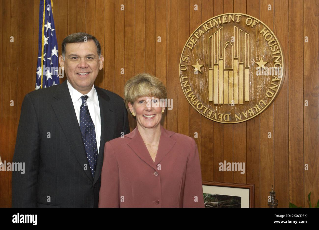 Secretary Mel Martinez with Cynthia O'Connor. Secretary Mel Martinez ...