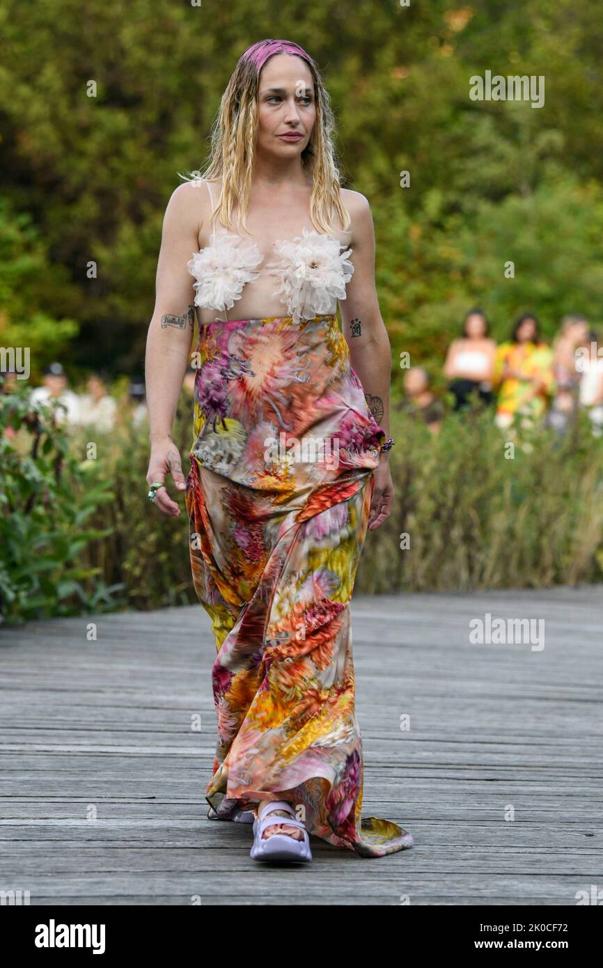 New York, USA . 10th Sep, 2022. COLLINA STRADA SS23 runway during ...