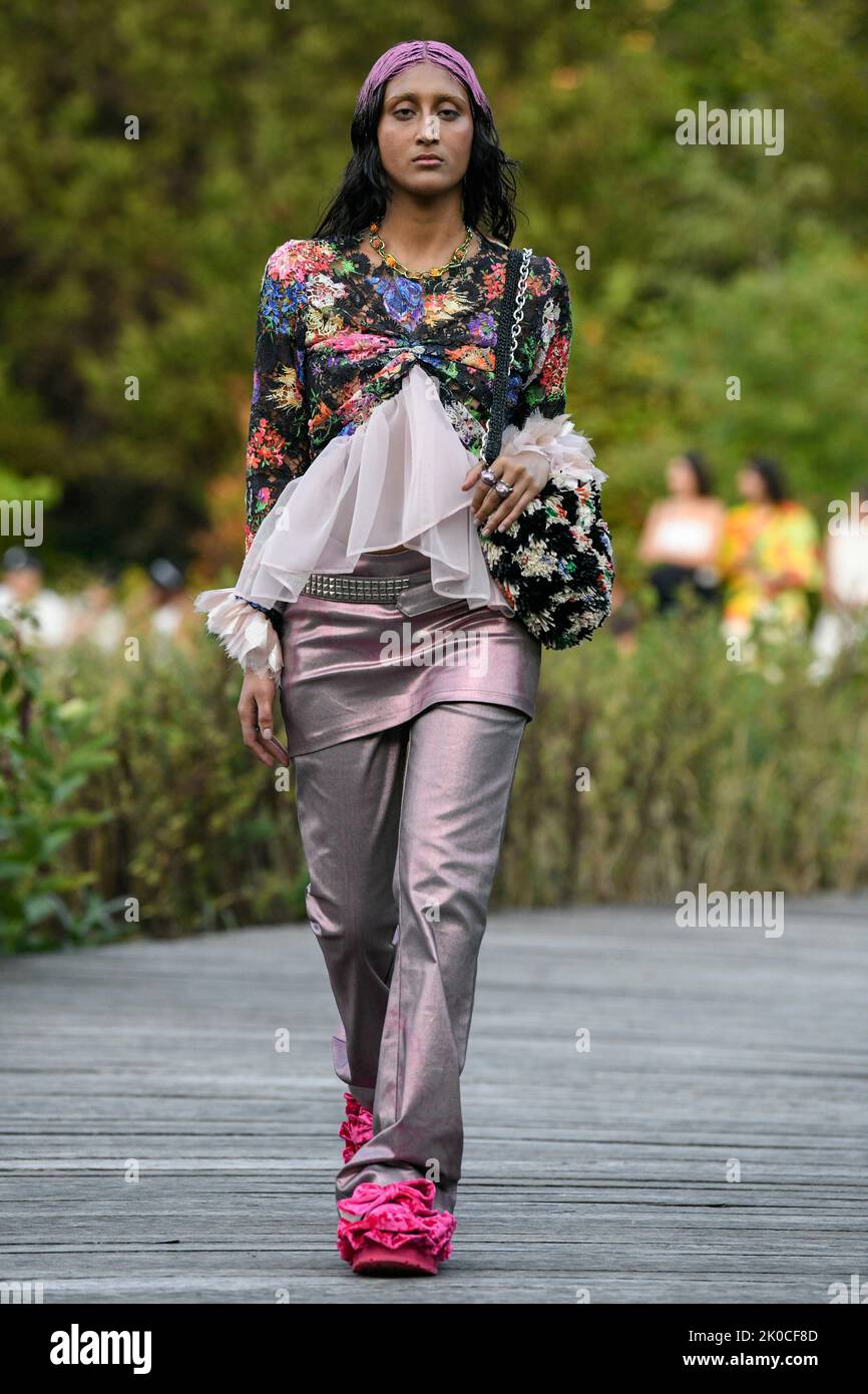 New York, USA . 10th Sep, 2022. COLLINA STRADA SS23 runway during ...