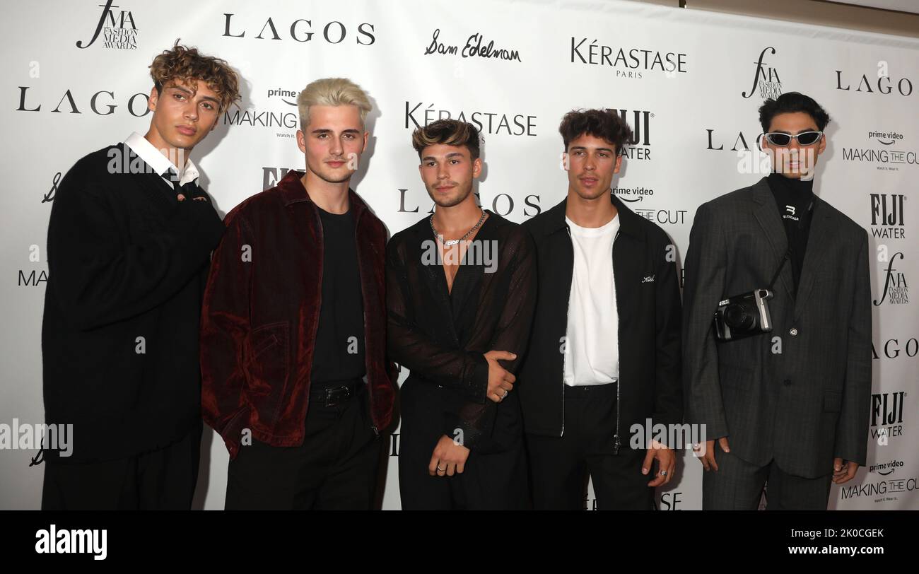 Elevator boys hi-res stock photography and images - Alamy