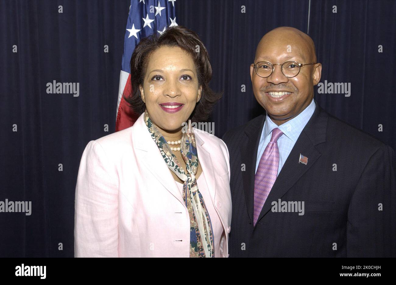 Deputy Secretary Alphonso Jackson with Alpha Kappa Alpha Delegation ...