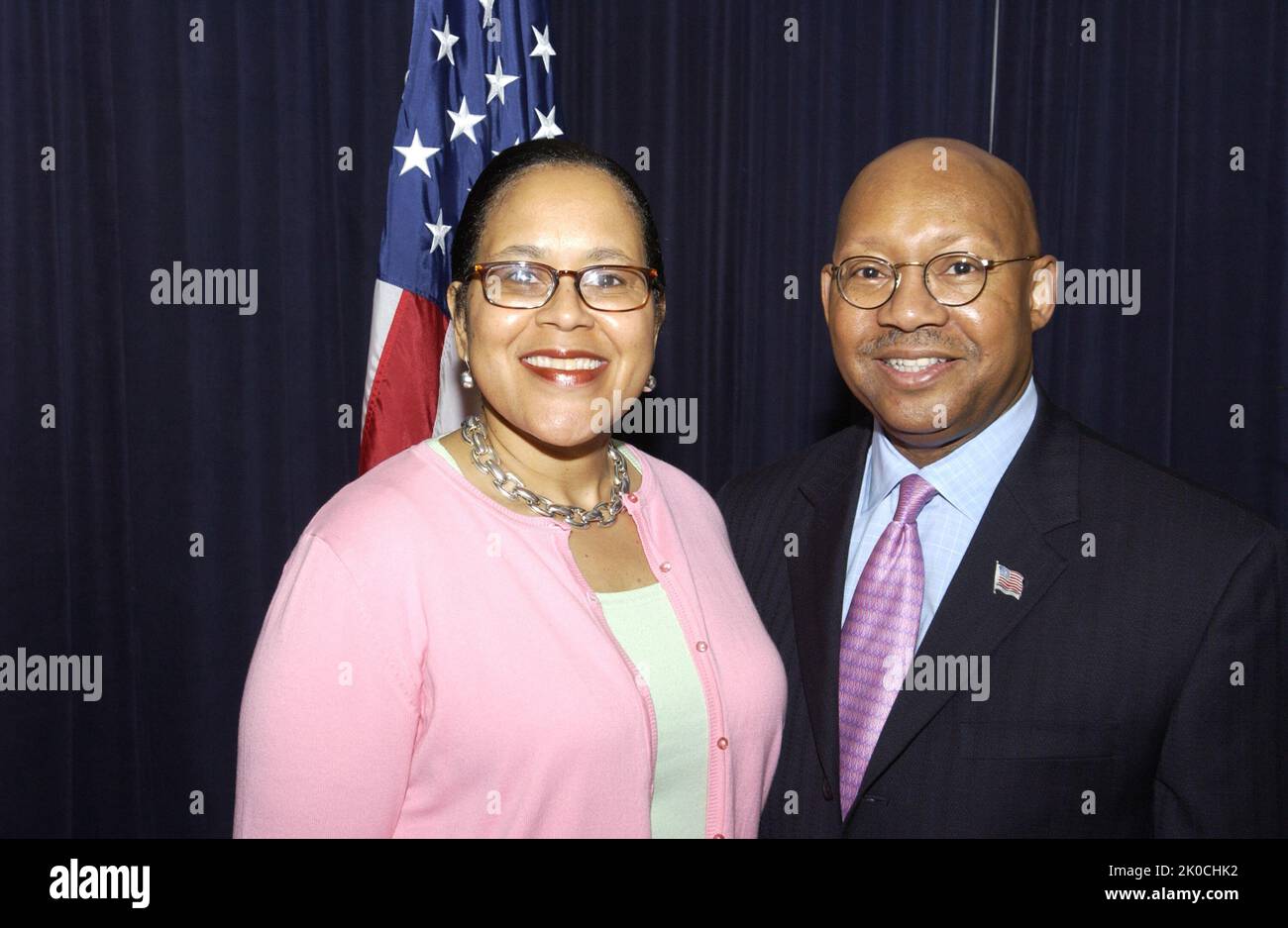 Deputy Secretary Alphonso Jackson with Alpha Kappa Alpha Delegation ...