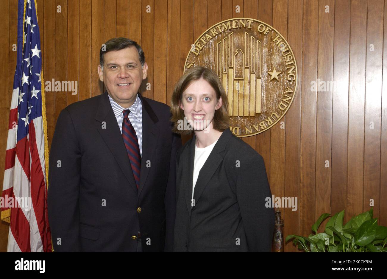 Secretary Mel Martinez with Jan Williams, David Bigbee. Secretary Mel ...
