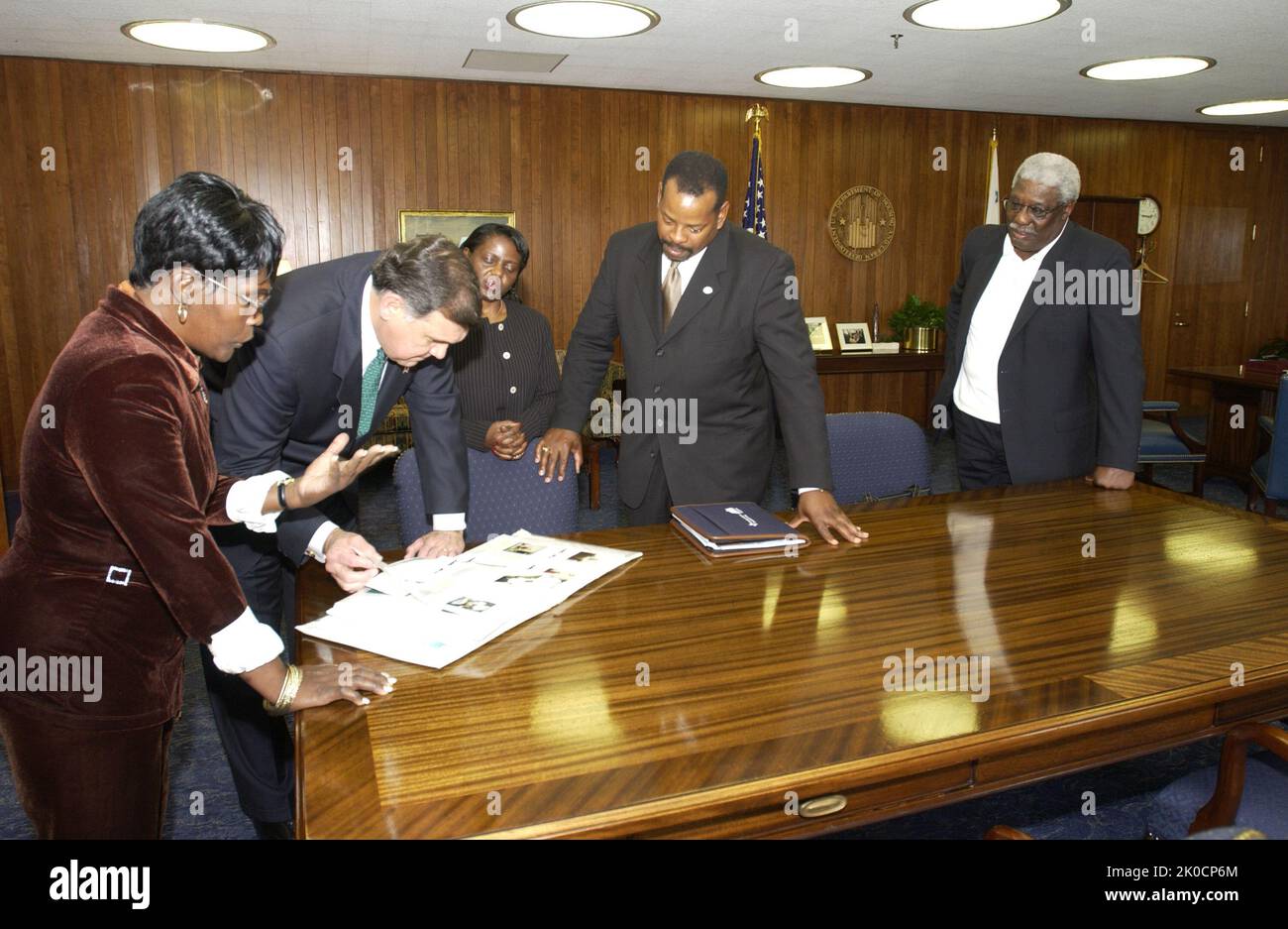 Secretary Mel Martinez with Orlando, Florida Housing Authority ...