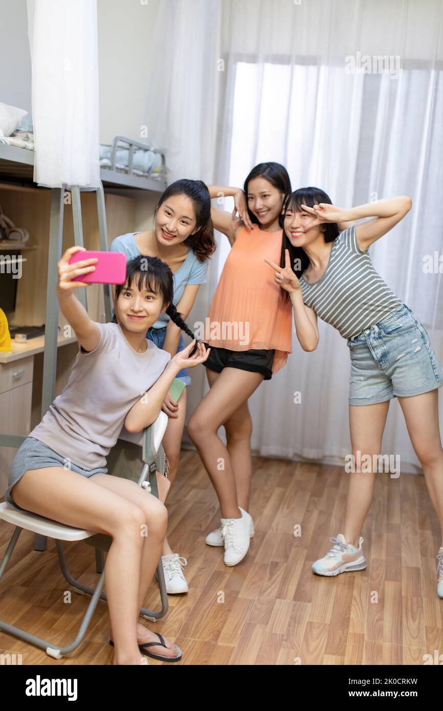 China dorm room students hi-res stock photography and images - Alamy