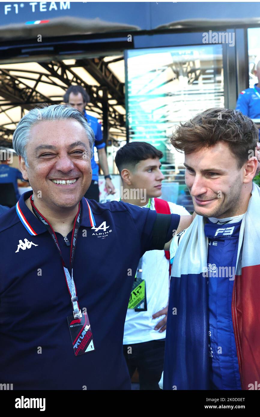 Groupe fra hi-res stock photography and images - Alamy