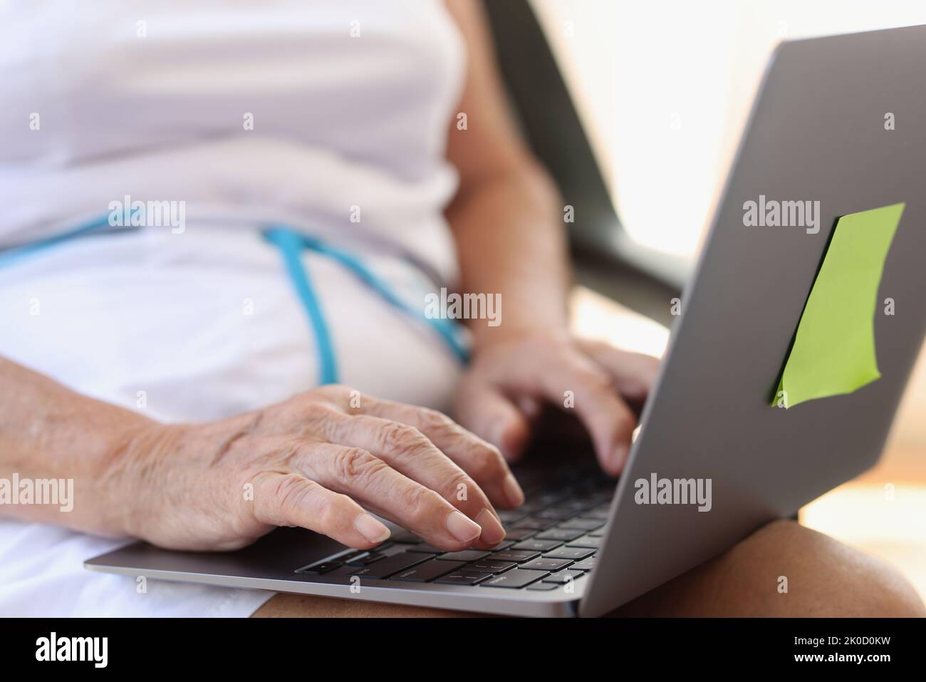 Elderly hand keyboard hi-res stock photography and images - Alamy