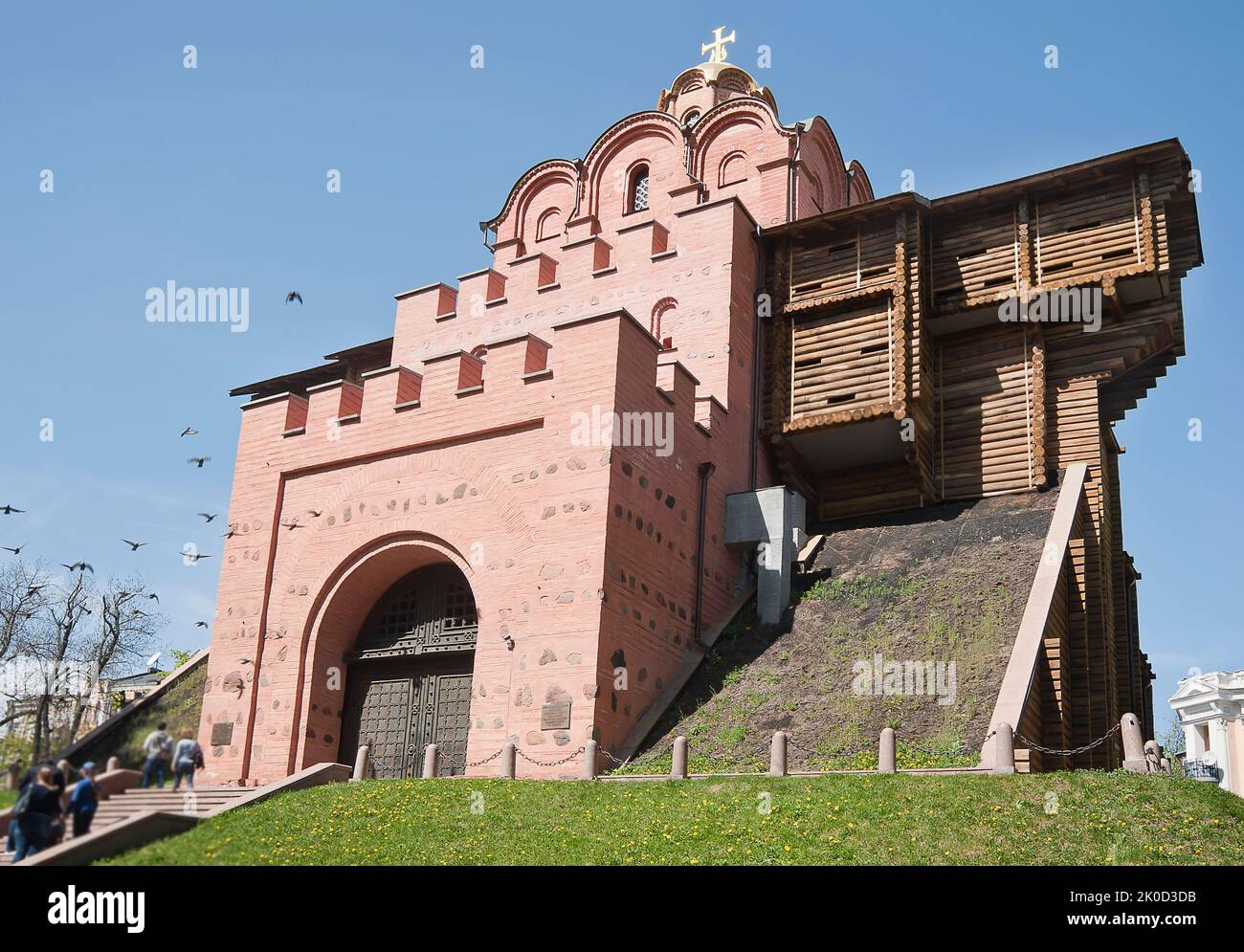 Facade of Golden Gate in Kiev, Ukraine. Ancient medieval gate Stock ...
