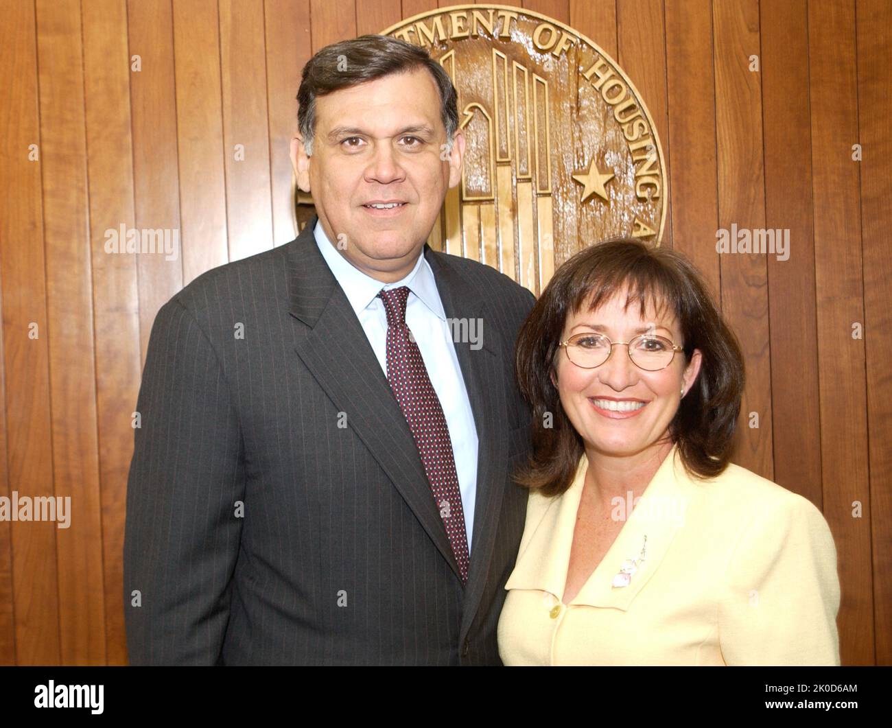 Secretary Mel Martinez with Terlsa Jacobs, Pat Christianson, Percy ...