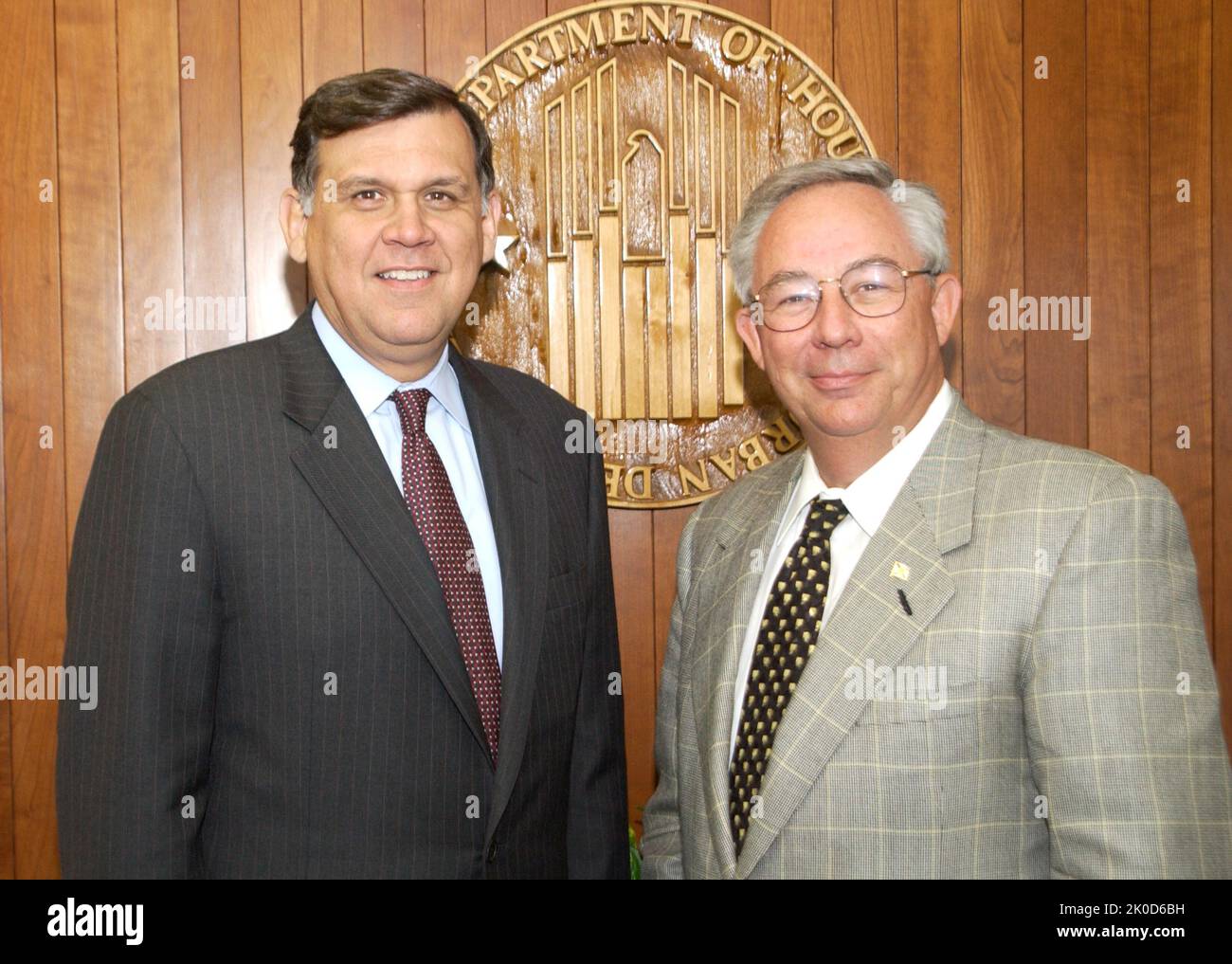 Secretary Mel Martinez with Terlsa Jacobs, Pat Christianson, Percy ...