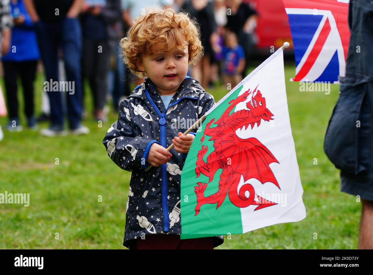Gray waves hi-res stock photography and images - Alamy