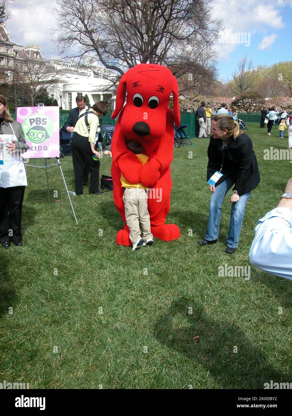 Secretary Mel Martinez at White House Easter Egg Roll. Secretary Mel ...