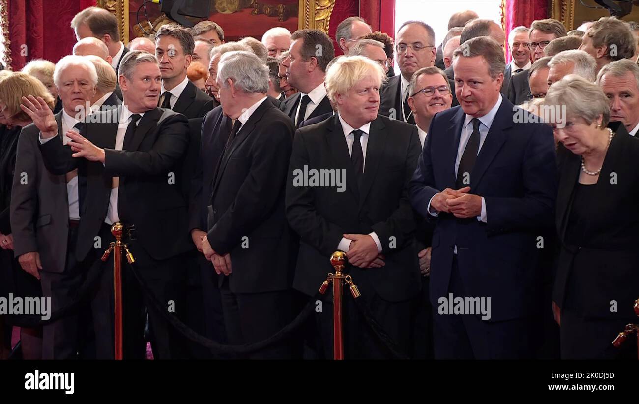 Pic shows: Prince William and Queen Camilla with Liz Truss and Penny ...
