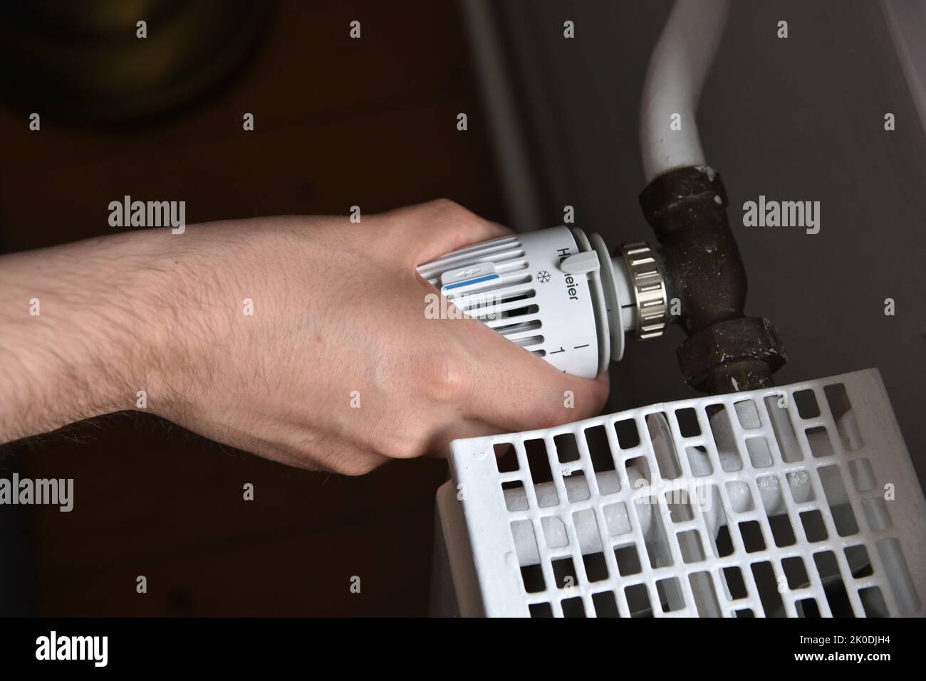 Home heating costs money hi-res stock photography and images - Alamy