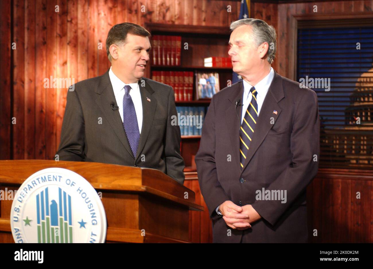 Secretary Mel Martinez with Los Angeles, California Mayor Jim Hahn ...
