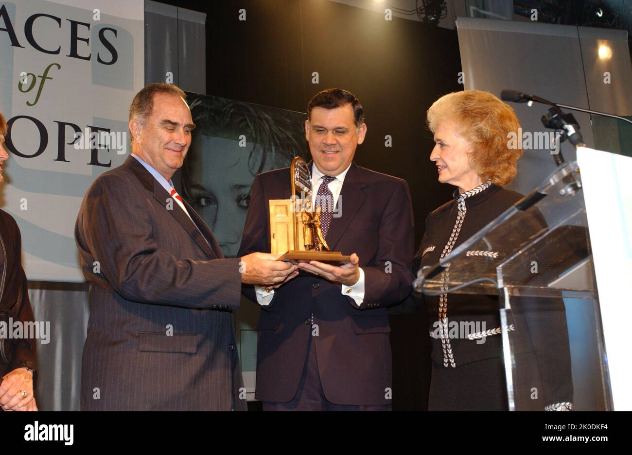 Secretary Mel Martinez Honoring the House of Hope, Orlando, Florida ...