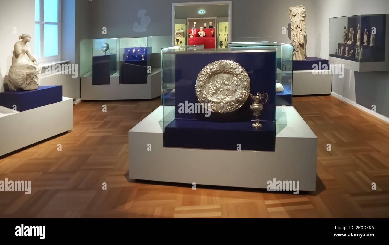 Beautiful art collection of the MKG museum fuer Kunst und Gewerbe in ...