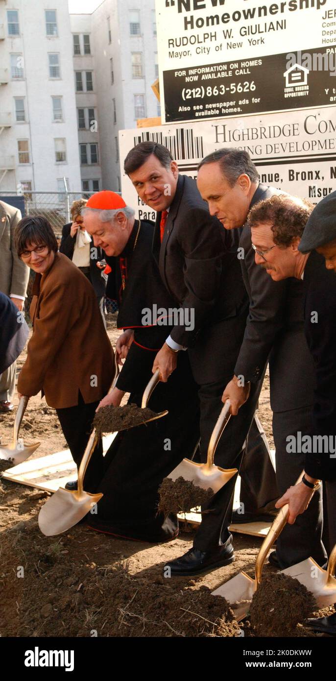 Secretary Mel Martinez in New York City with Mayor Rudolph Giuliani ...