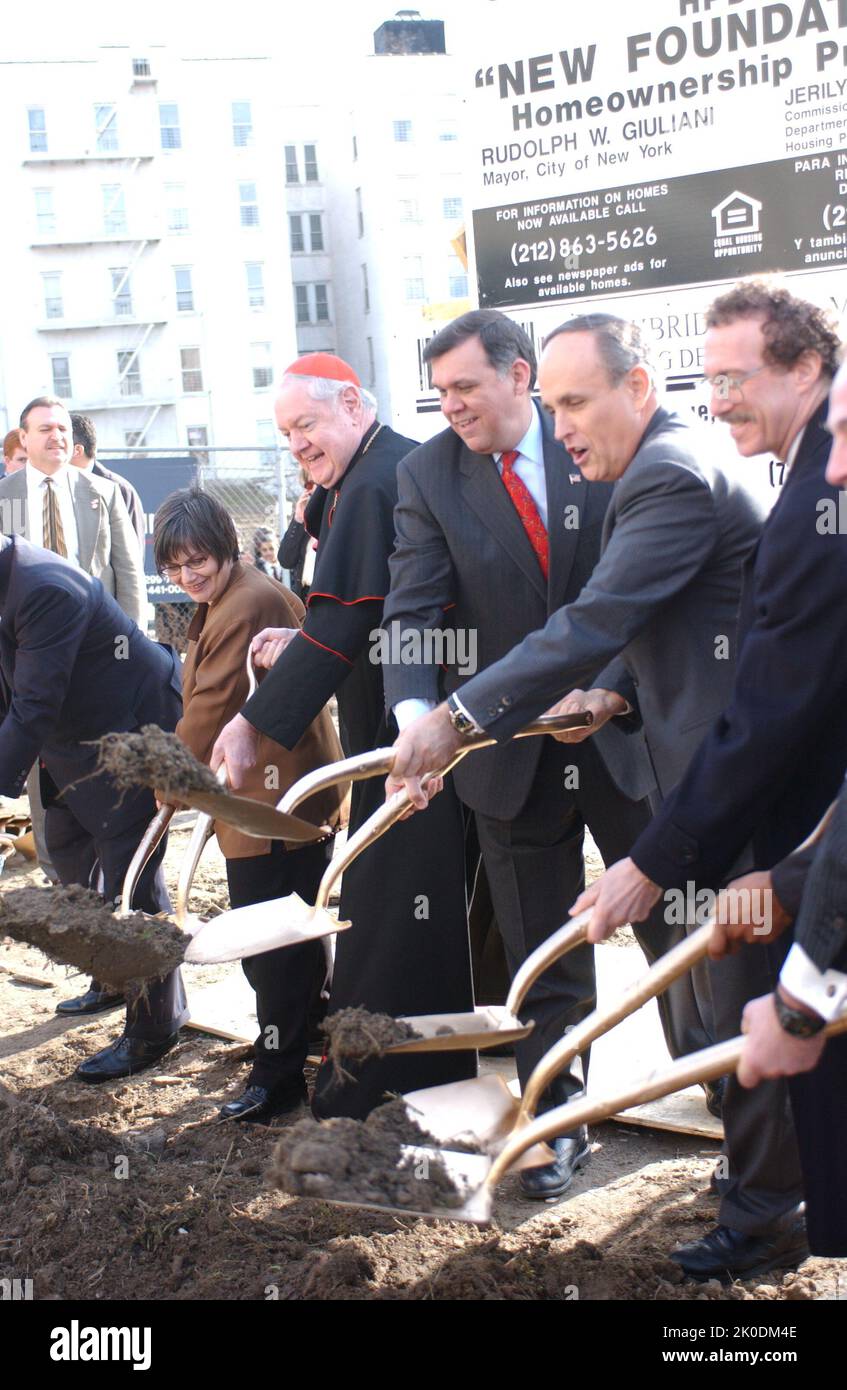 Secretary Mel Martinez in New York City with Mayor Rudolph Giuliani ...