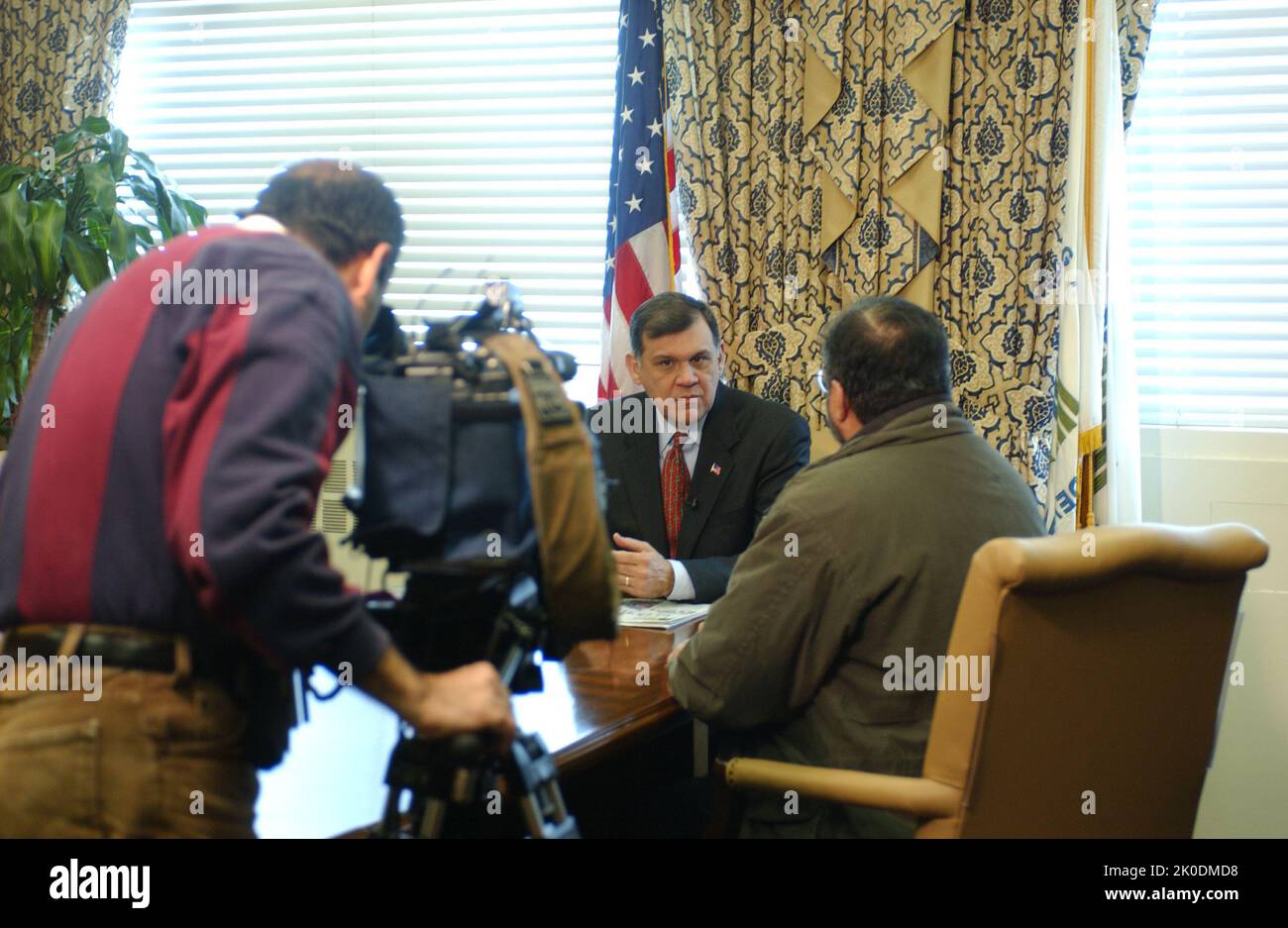 Secretary Mel Martinez Interviewed for Hispanic TV. Secretary Mel ...