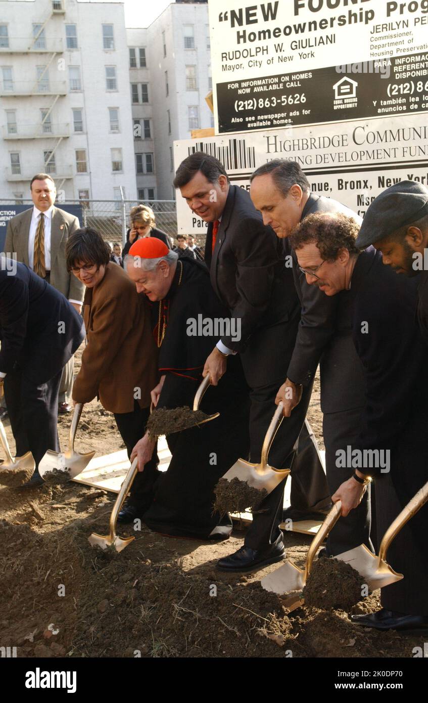 Secretary Mel Martinez in New York City with Mayor Rudolph Giuliani ...