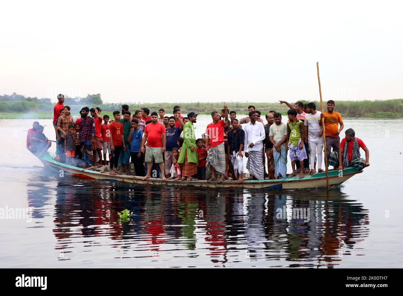Bangladesh boat racing hi-res stock photography and images - Alamy