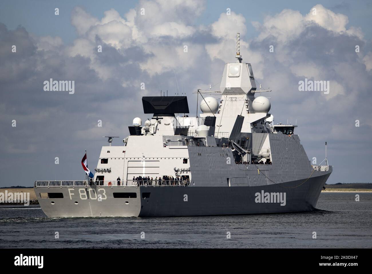 2022-09-11 13:11:08 DEN HELDER - The ship Zr.Ms. Tromp leaves the naval ...