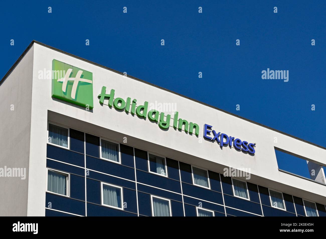 Antwerp, Belgium - August 2022: Sign on top of a Holiday Inn Express ...