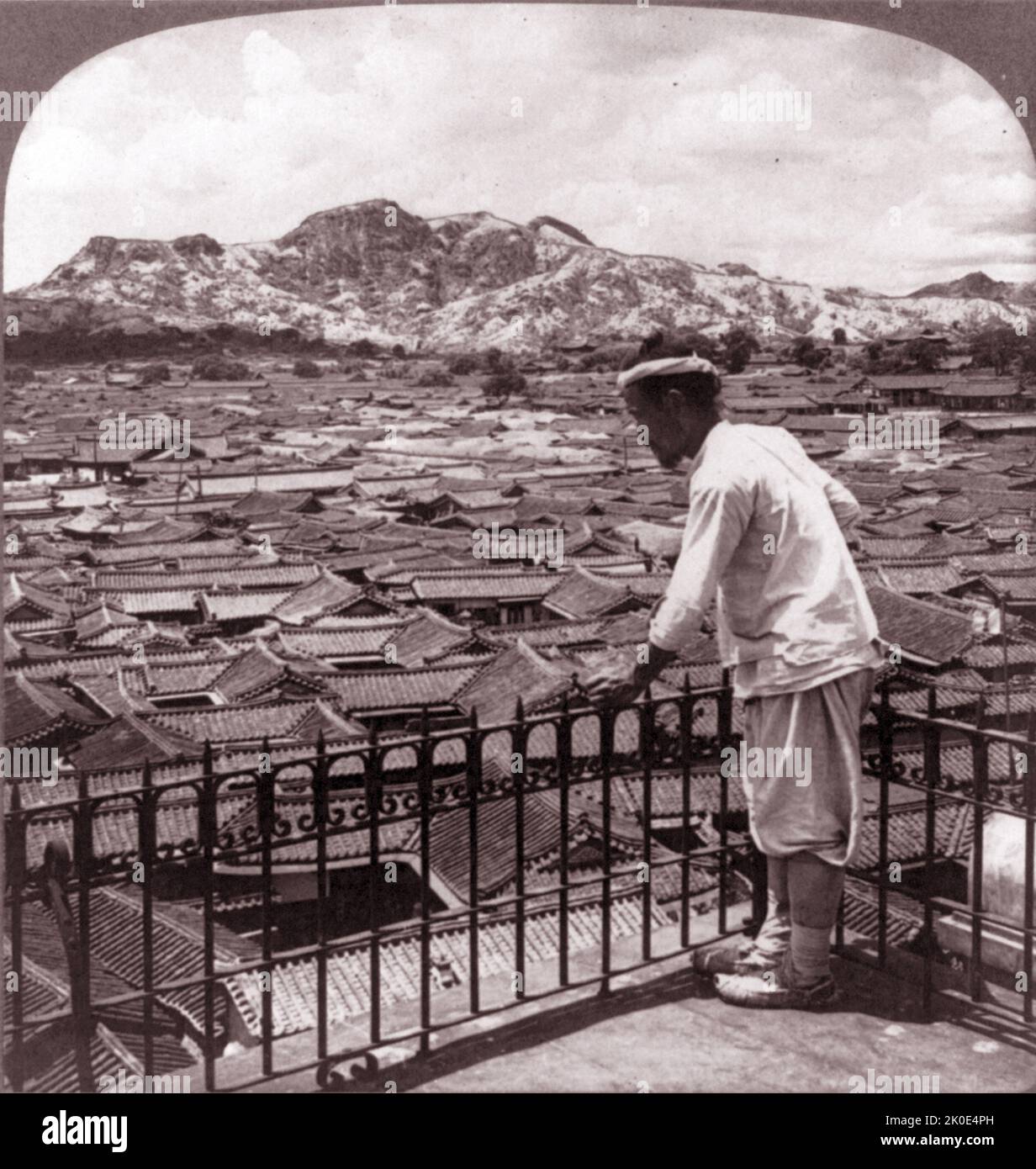 View over the rooftops of the Korean capital city, Seoul, in Joseon ...