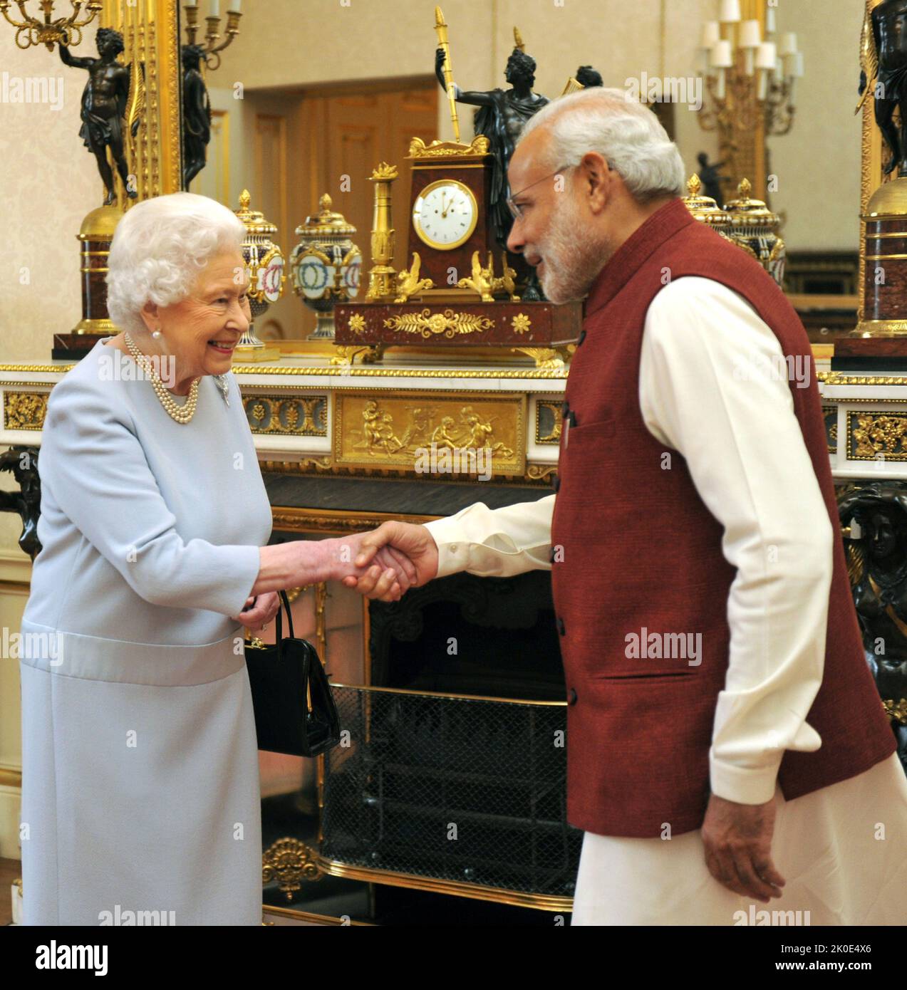 The Prime Minister, Shri Narendra Modi meeting Her Majesty the Queen ...