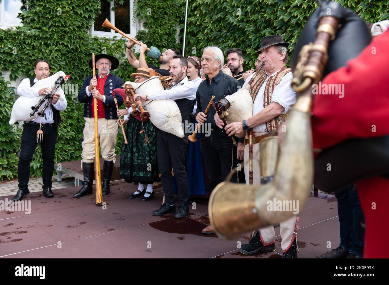 Balingen, Germany. 11th Sep, 2022. Musicians play their instruments ...