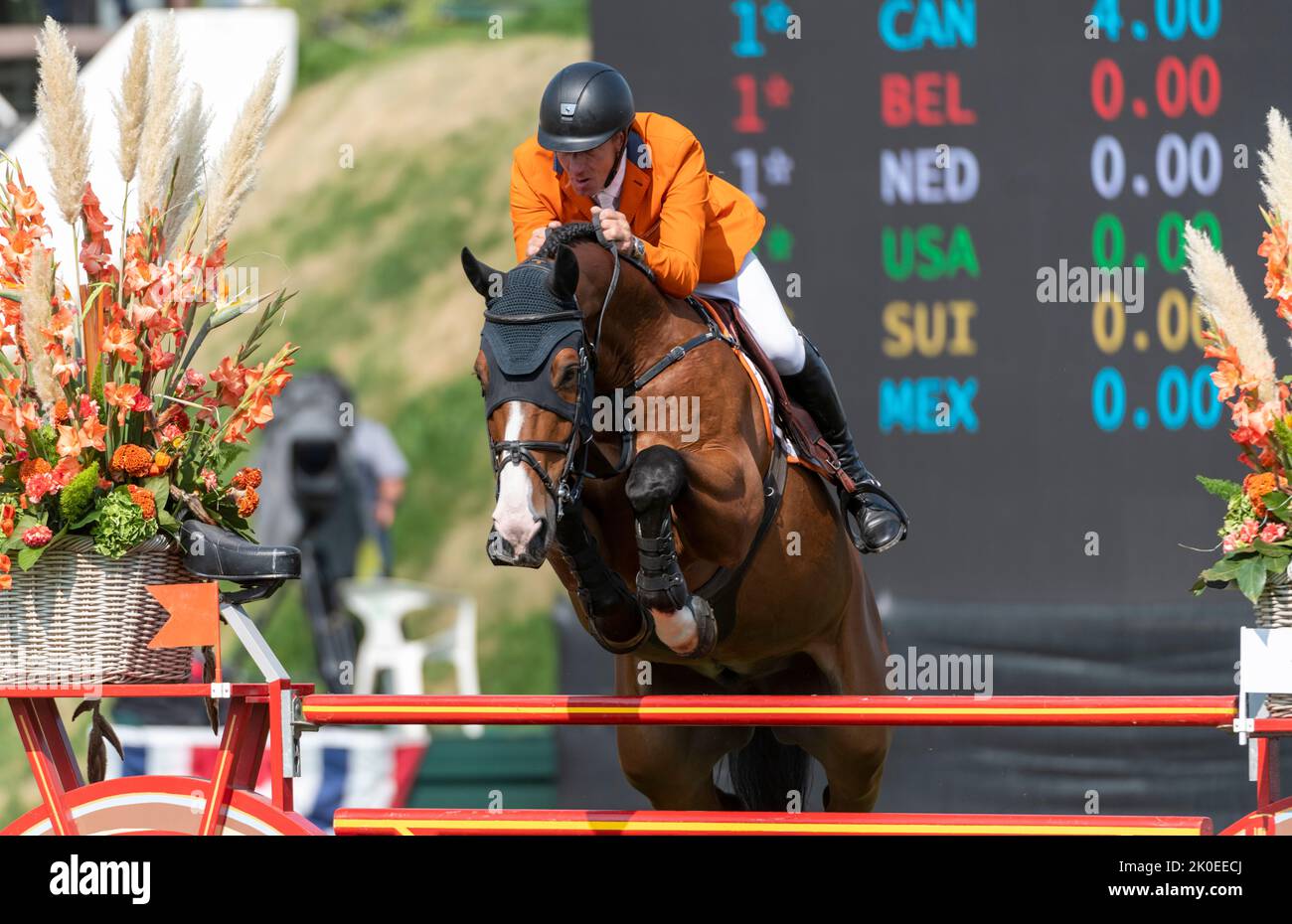 Calgary, Alberta, Canada, 2022-09-10, Jur Vrieling (NED) riding ...