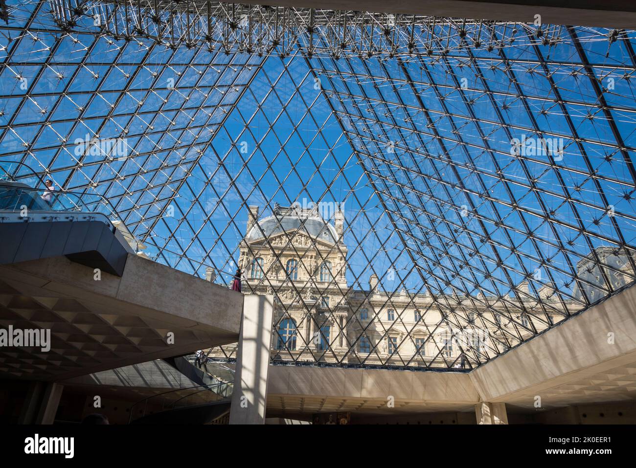 Glass pyramid roof ceiling hi-res stock photography and images - Alamy
