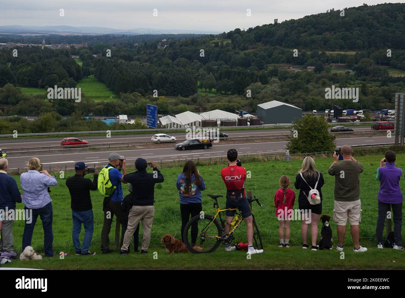 The hearse carrying the coffin of Queen Elizabeth II, draped with the ...