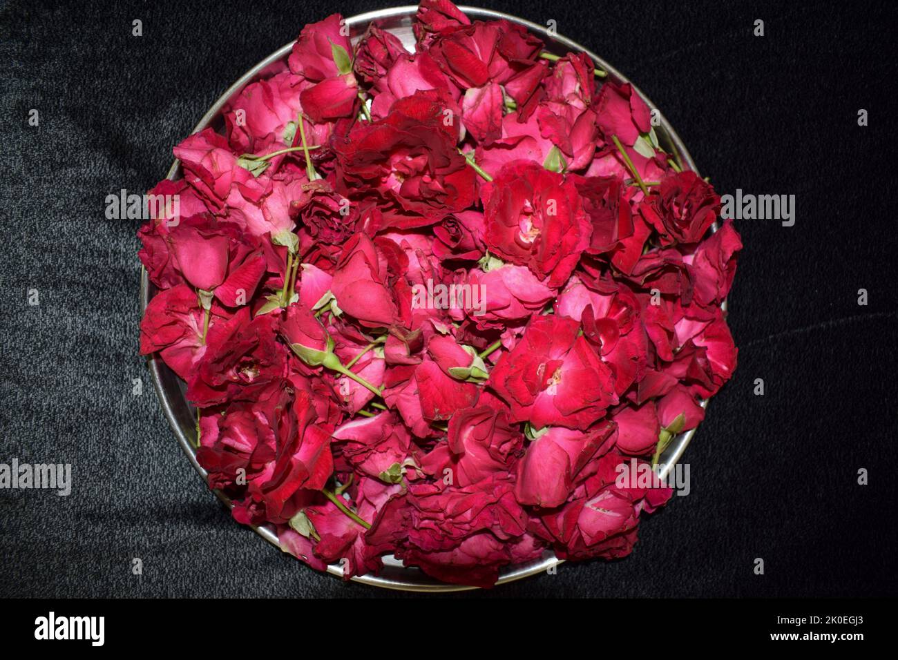 Fresh red rose flowers in basket. Top view of Rose fresh flowers on ...