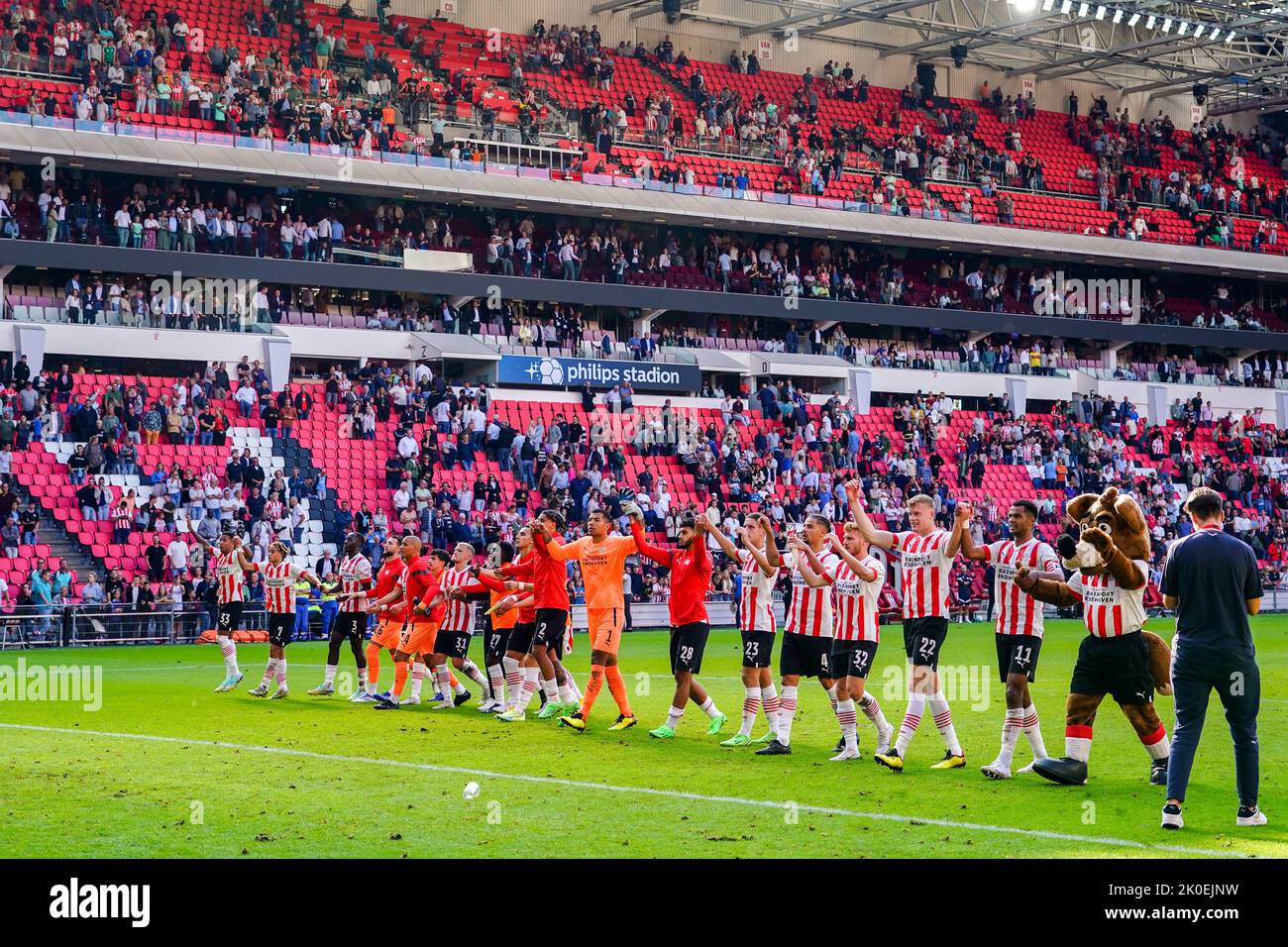 EINDHOVEN, NETHERLANDS - SEPTEMBER 11: Players of PSV thanking the fans ...