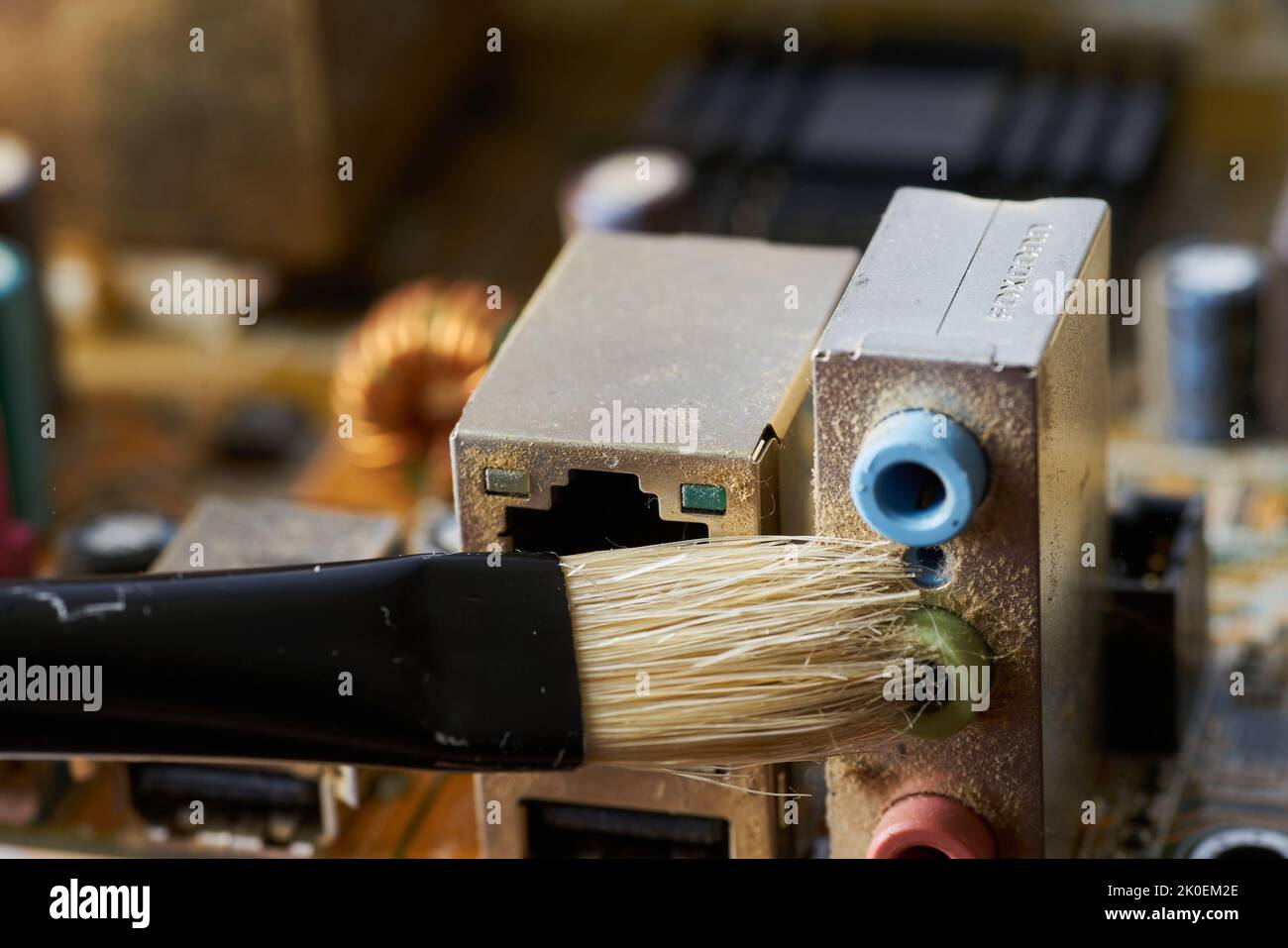 Brush cleaning old motherboard hi-res stock photography and images - Alamy