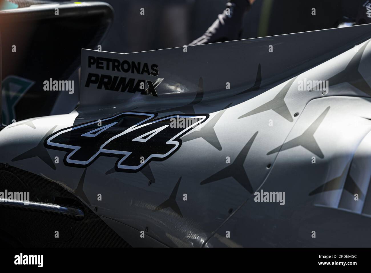 44 HAMILTON Lewis (gbr), Mercedes AMG F1 Team W13, unning black numbers ...