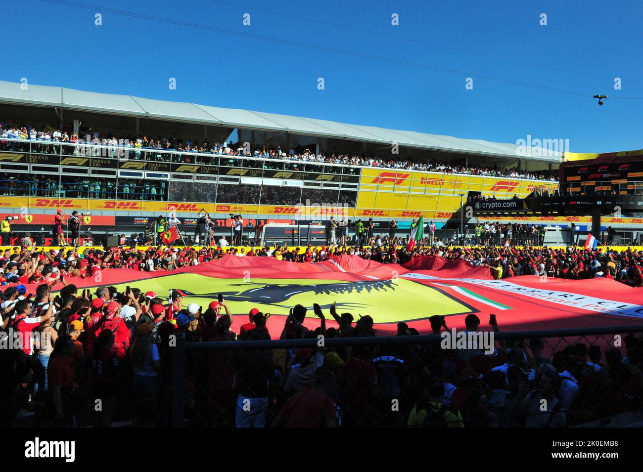 Racing fans italian grand prix autodromo nazionale monza hi-res stock ...