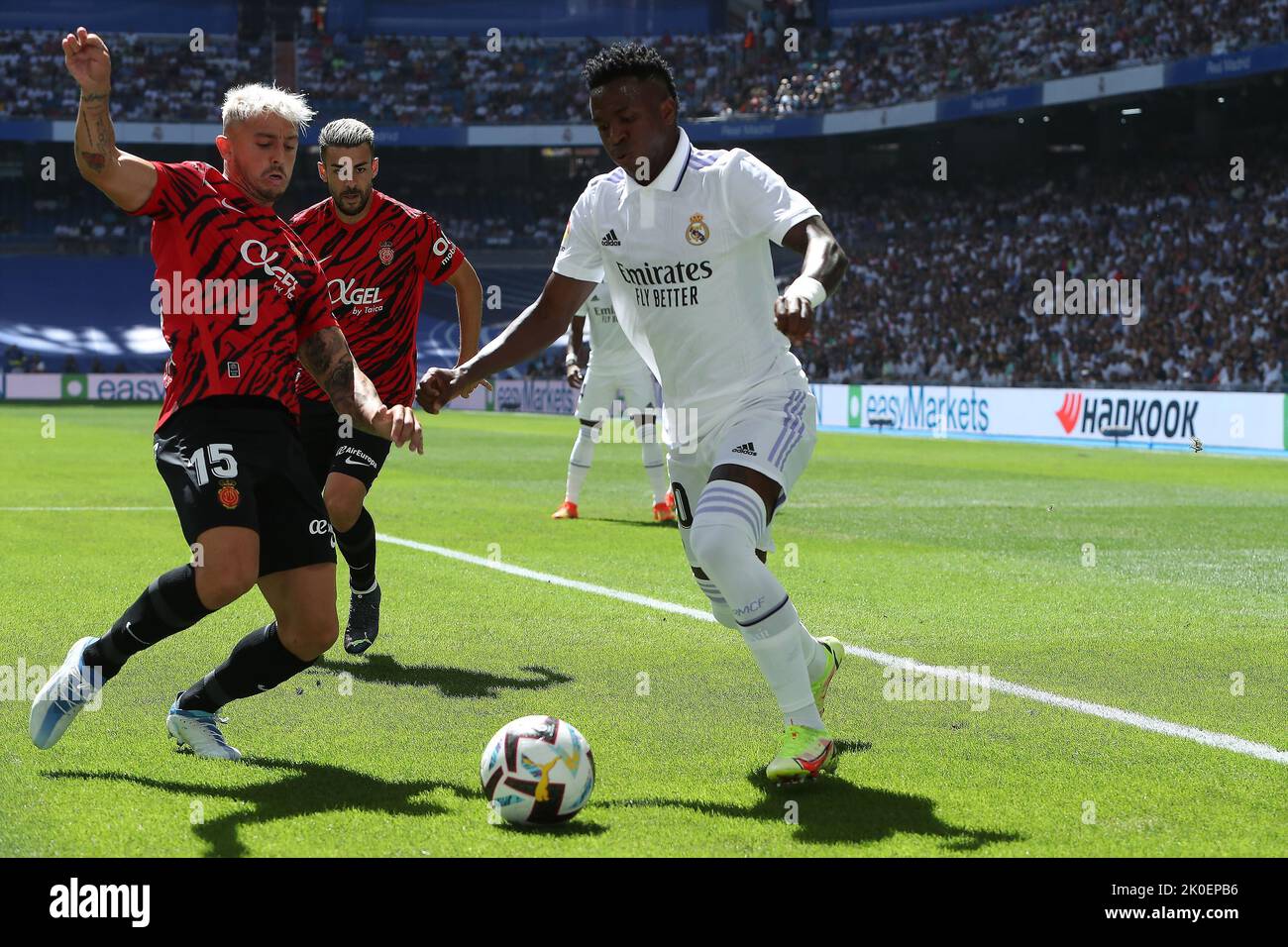 Nuevo estadio santiago bernabeu hi-res stock photography and images - Alamy