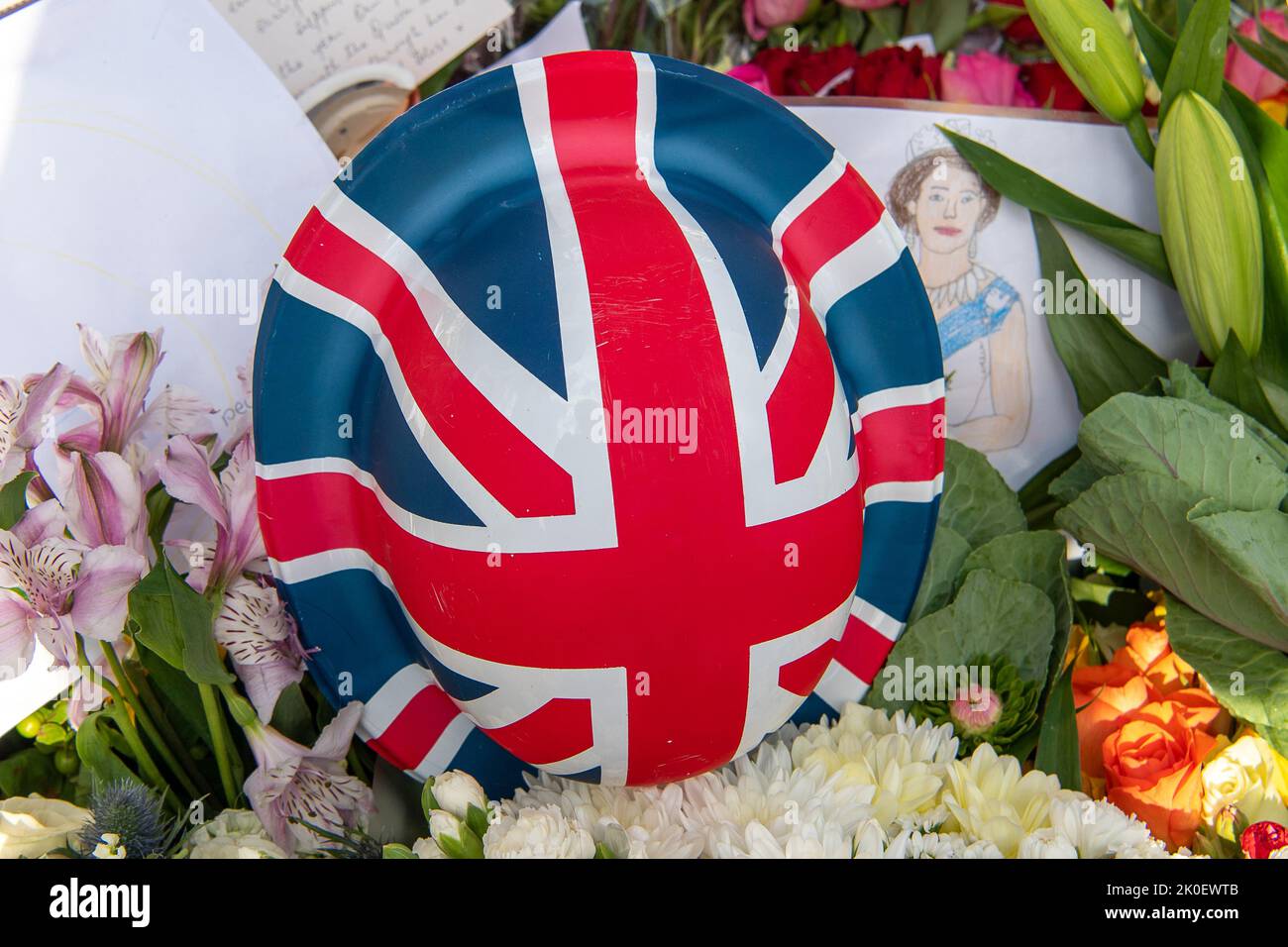 Windsor, Berkshire, UK. 11st September, 2022. Thousands of people came into the town of Windsor ...