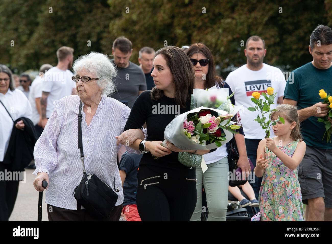 Windsor, Berkshire, UK. 11st September, 2022. Thousands of people came into the town of Windsor ...