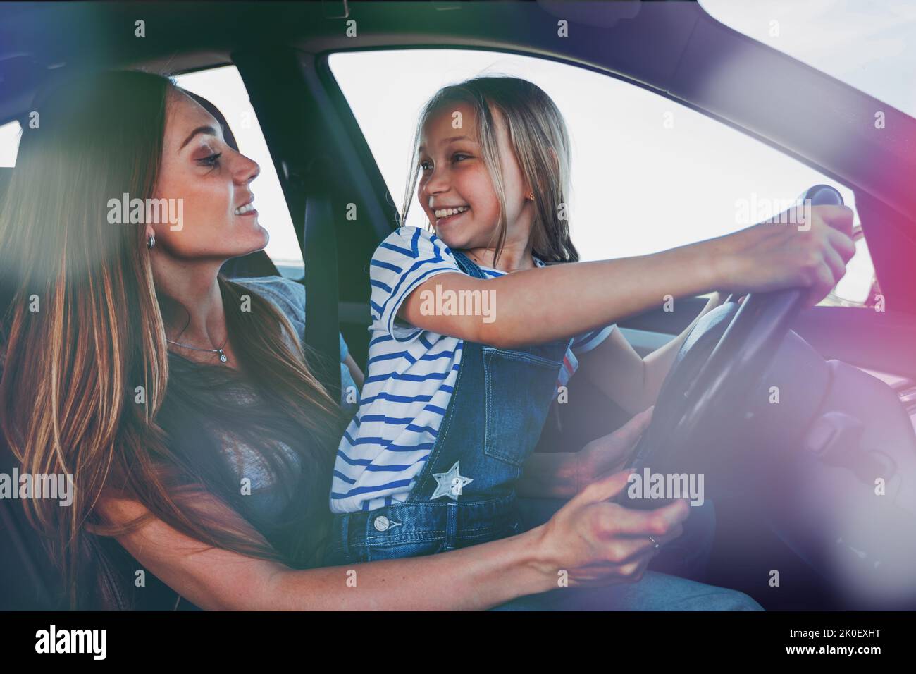 Mother driving lesson hi-res stock photography and images - Alamy