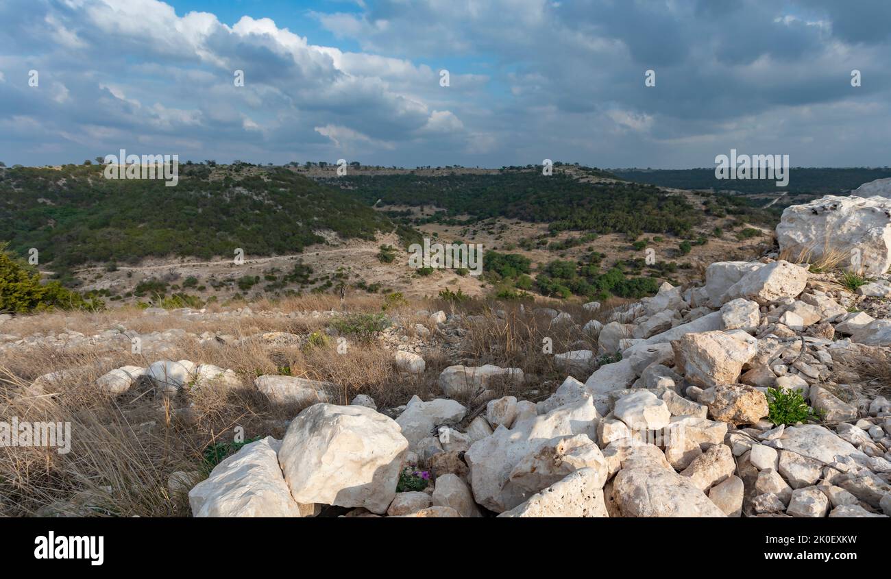 Rocky ridge looking across a Texas Hill Country valley Stock Photo - Alamy