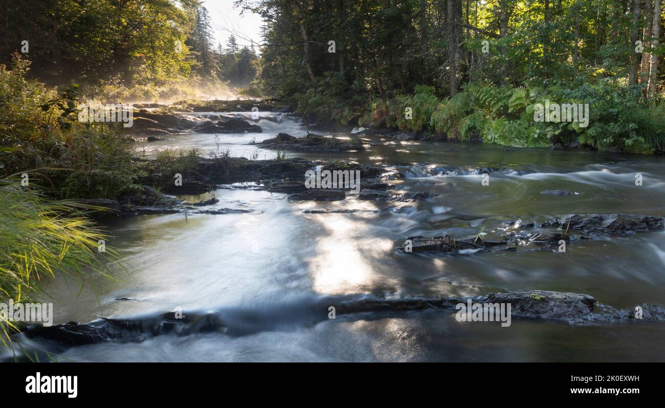Thick boulders hi-res stock photography and images - Alamy