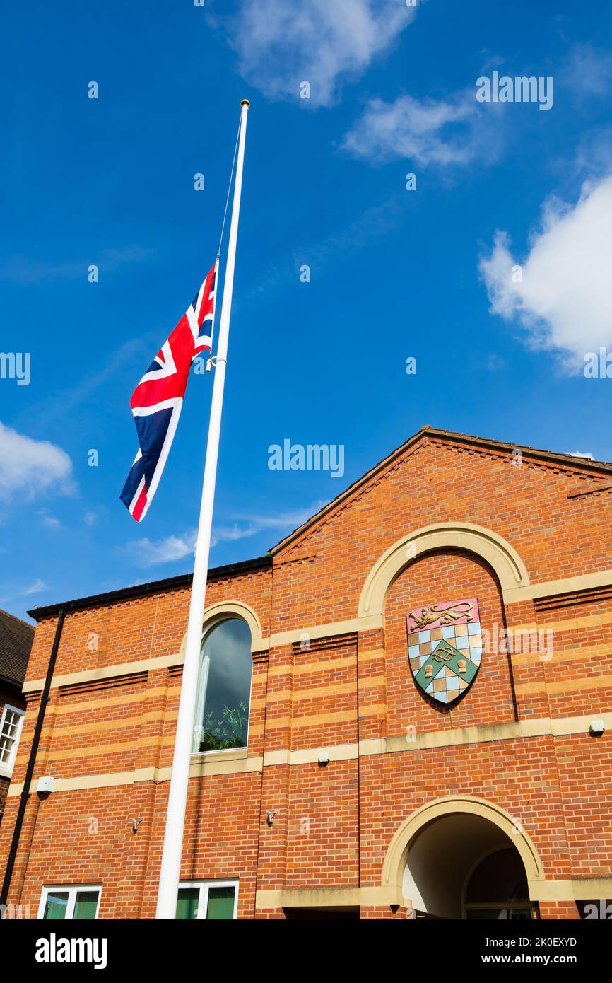 Hm the queen ii hi-res stock photography and images - Alamy