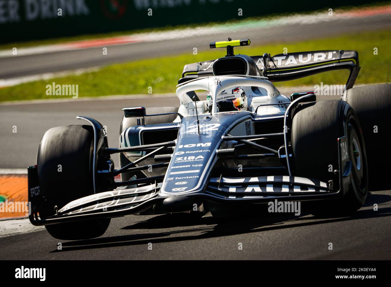 22 TSUNODA Yuki (jap), Scuderia AlphaTauri AT03, action during the ...